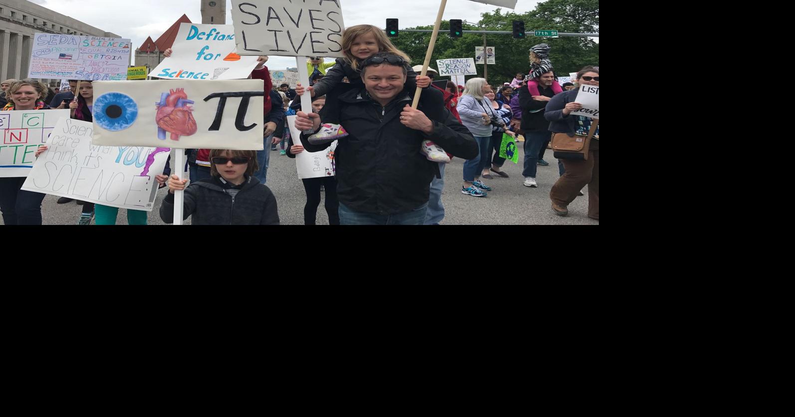 Thousands gather in downtown for St. Louis' March for Science