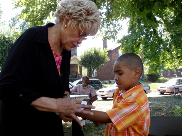 Ernestine Hill dies, activist and North Side Committee Woman