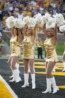 Mizzou Golden Girls and cheerleaders