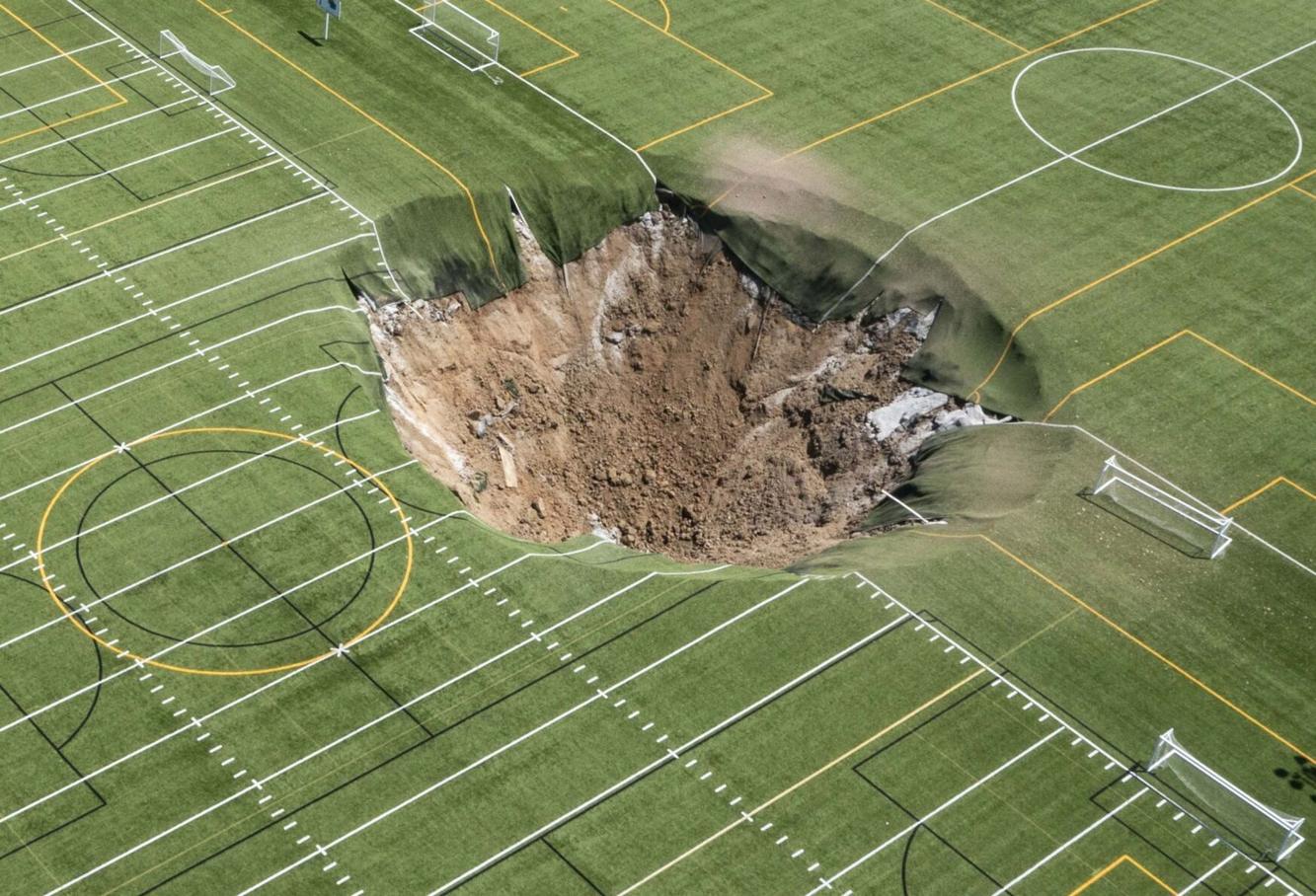 Workers evacuated in time from mine collapse, Alton sinkhole