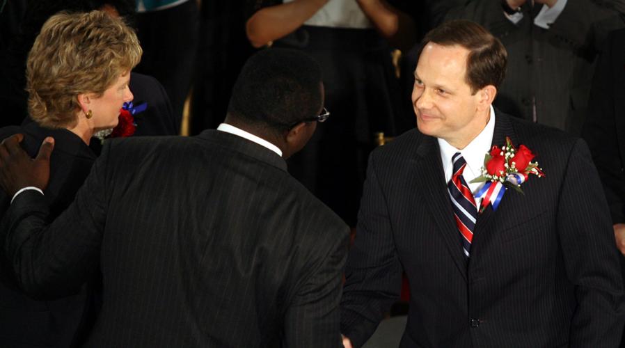 St. Louis Mayor Francis Slay announces he will not run again next year