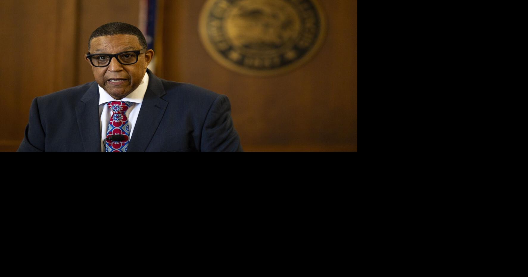 David Goins wins second term as Alton mayor