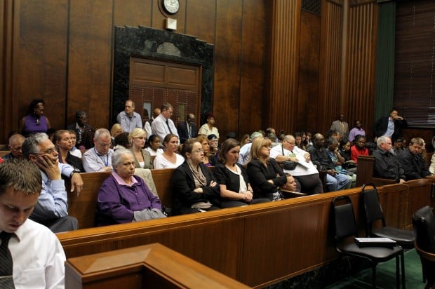 Clemons claims innocence, testifies police beat him to get murder ...