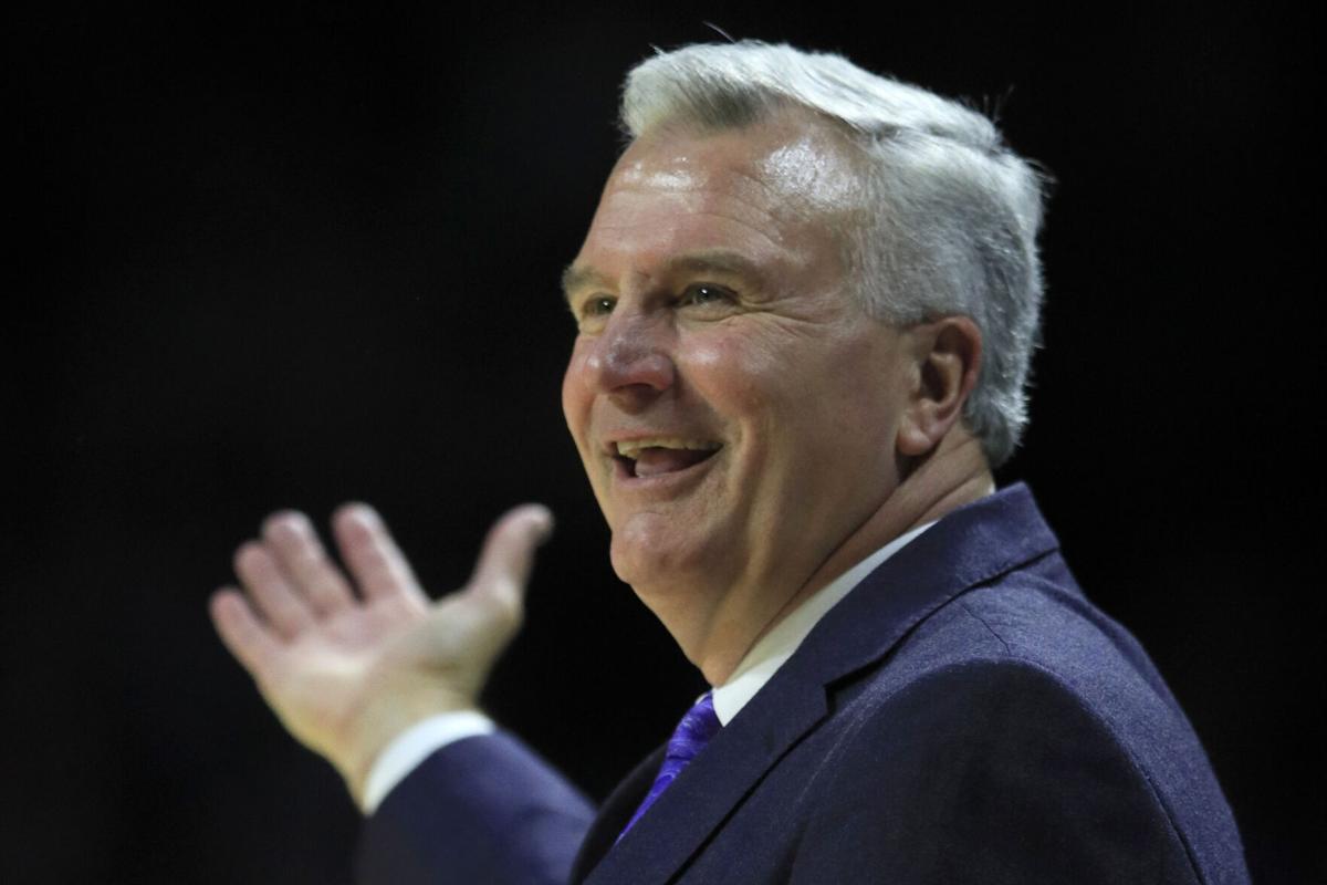 Bruce Weber gets 'special' standing ovation in first time back at ...