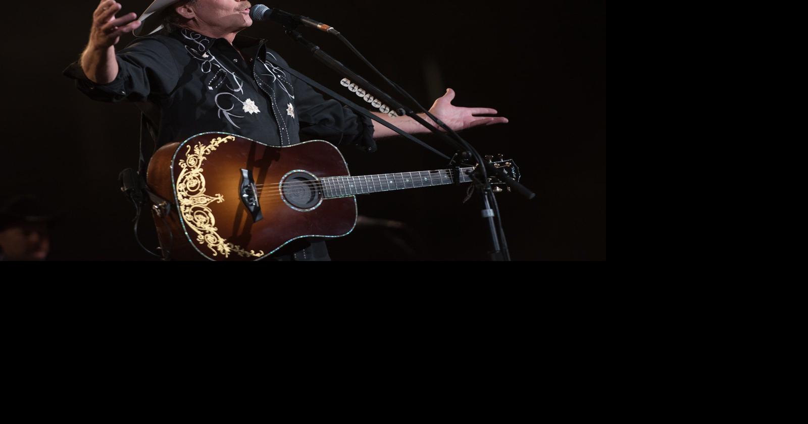iParty: Alan Jackson and Lee Ann Womack play the Family Arena