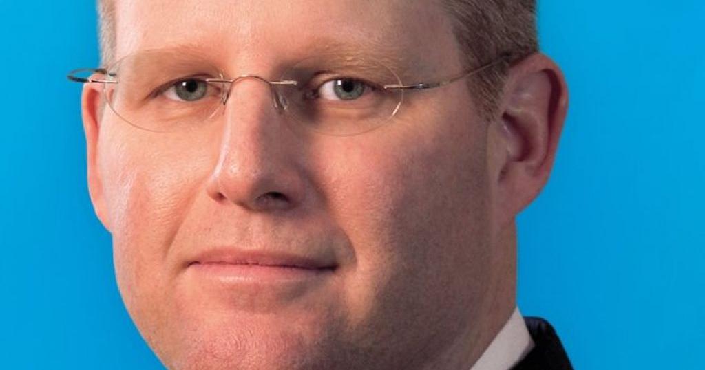 Belden CEO's pay rises 10 percent to $6.4 million