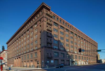 Huge downtown St. Louis building may become apartment complex | Local ...