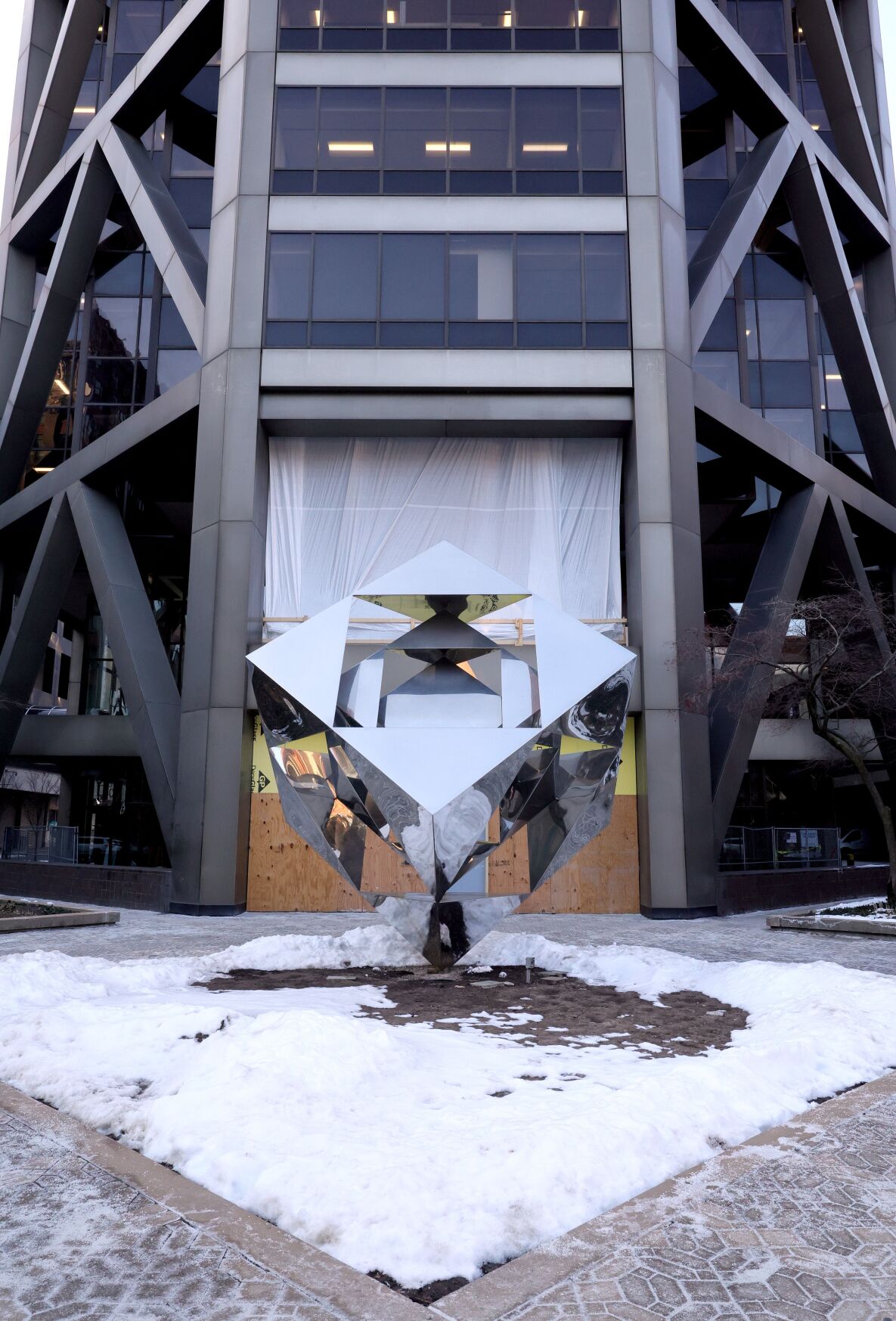 Photos: US Bank plaza sculpture leaves St. Louis for Chesterfield