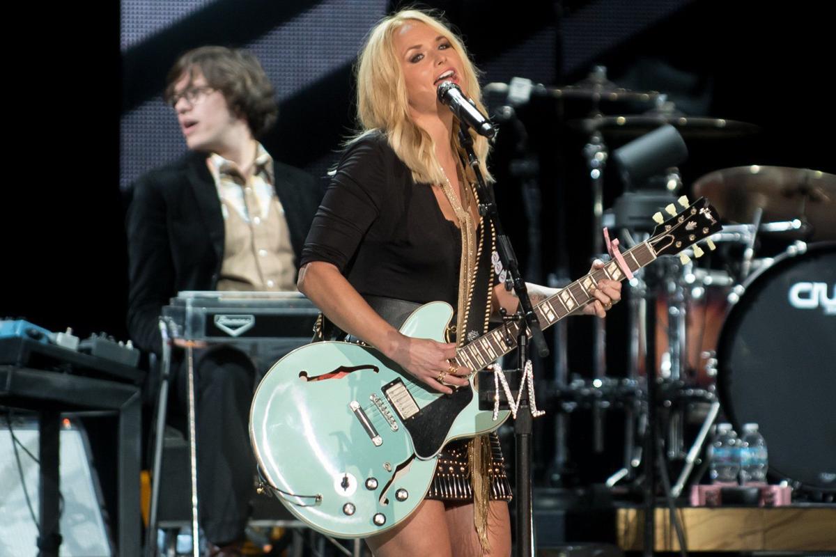Miranda Lambert burns bright on opening night of 'Keeper of the Flame ...