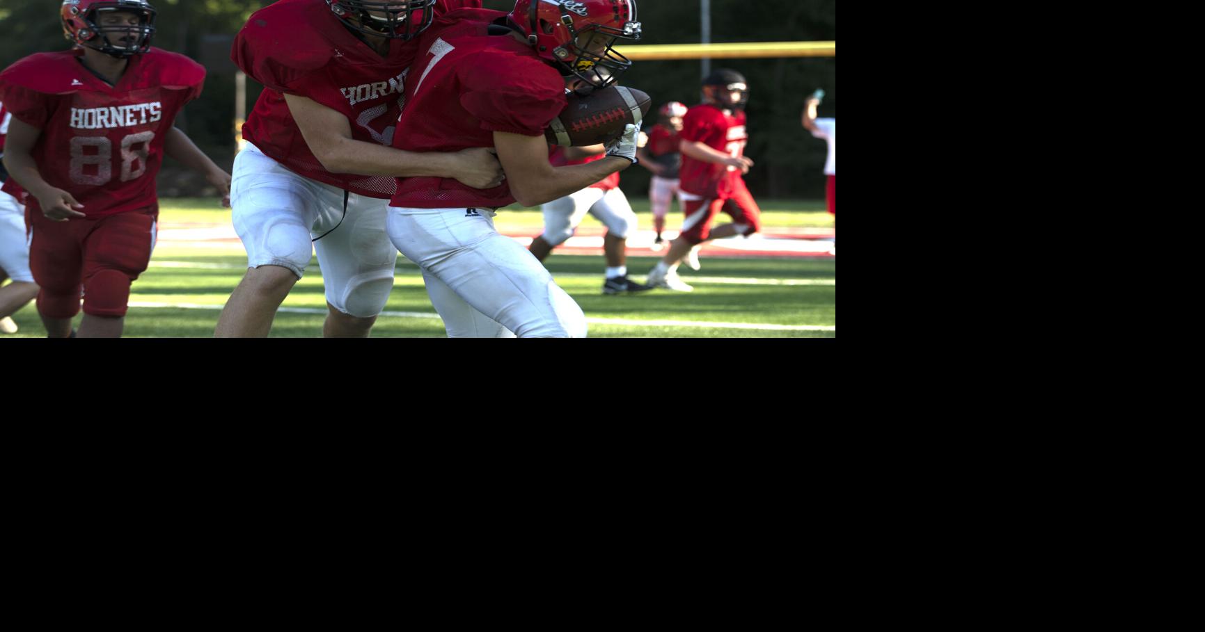 Football spotlight: Crystal City turns the tables on Chaffee, starts 1 ...