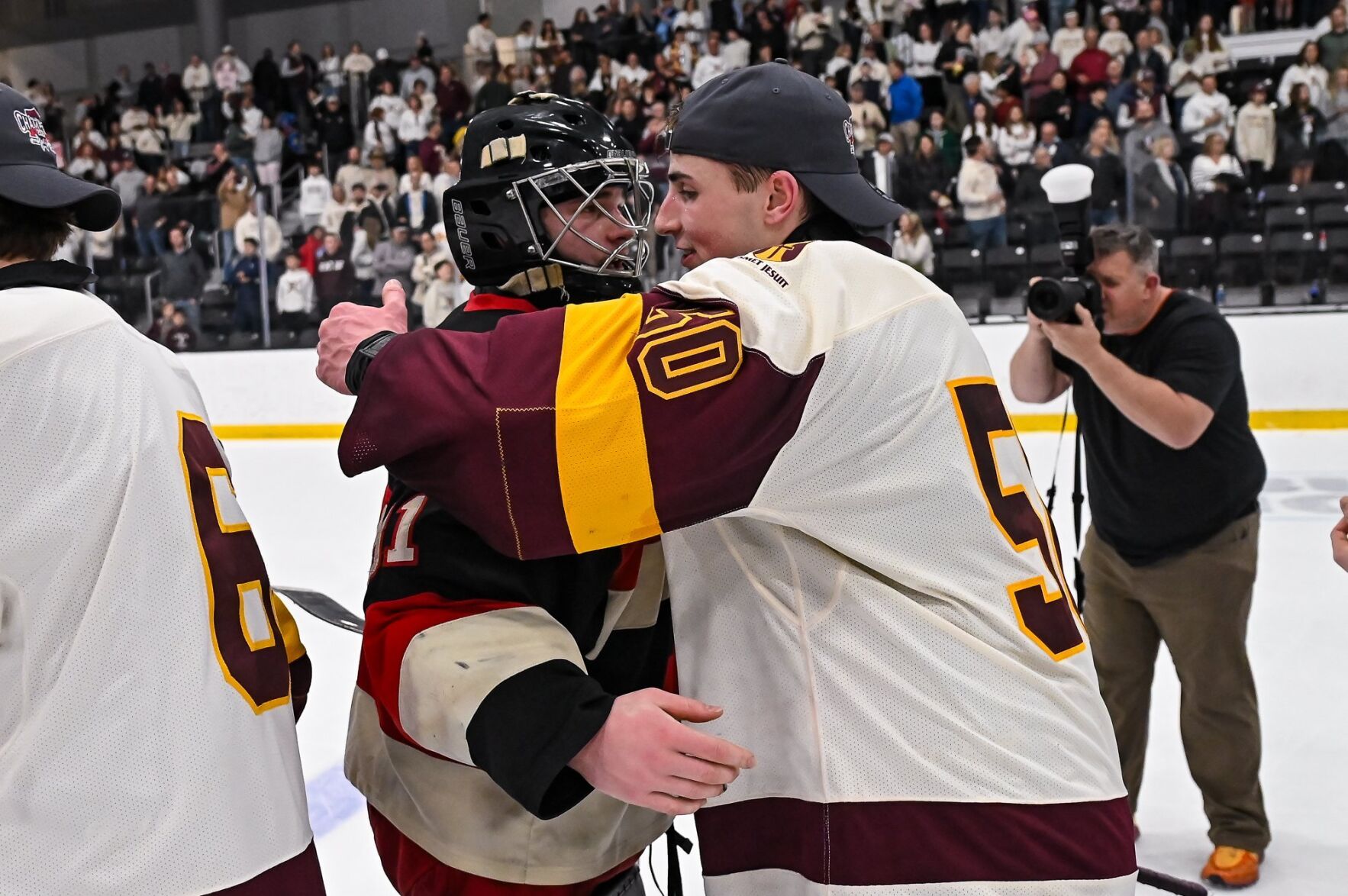 Mid-States Challenge Cup, championship: De Smet 2, Chaminade 0