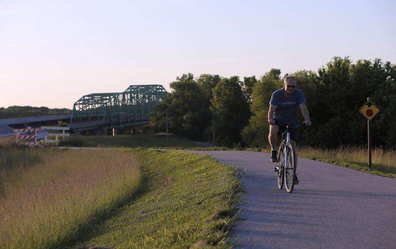MoDOT to open bike-pedestrian path on Daniel Boone Bridge Thursday