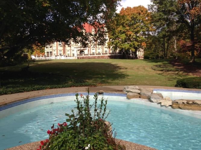 Tours of Busch family estate draw the curious
