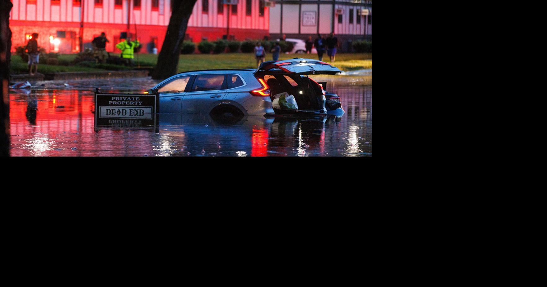 Flash floods strand motorists across St. Louis