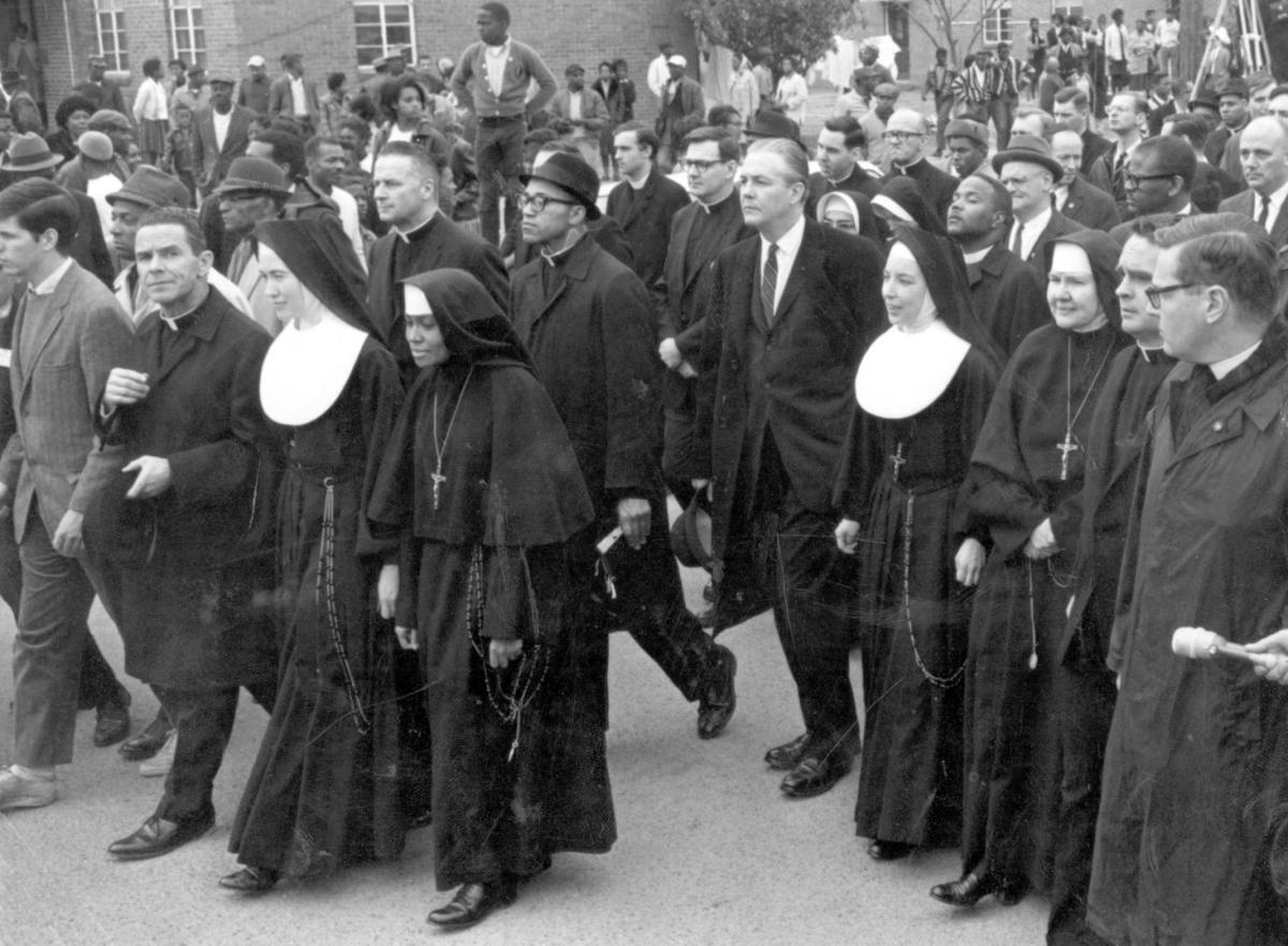 Remembering a 'Sister of Selma:' Nun who marched in 1965 protest laid ...