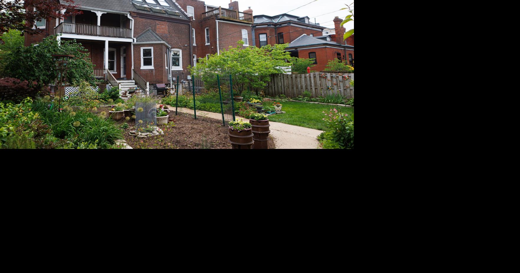 English-inspired garden of 1888 home featured on Lafayette Square ...