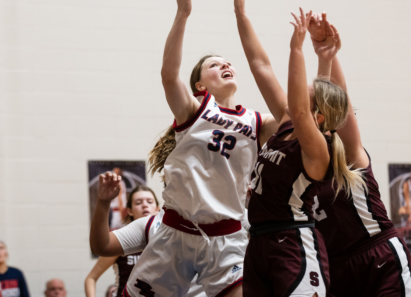 Parkway South overcomes foul trouble to outlast Summit in non ...