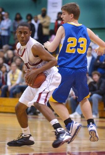 Boys basketball: MICDS overcomes slow start to top Burroughs