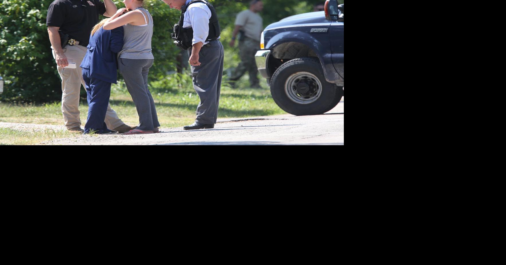 Gunman charged in Jefferson County after standing over dead body at ...