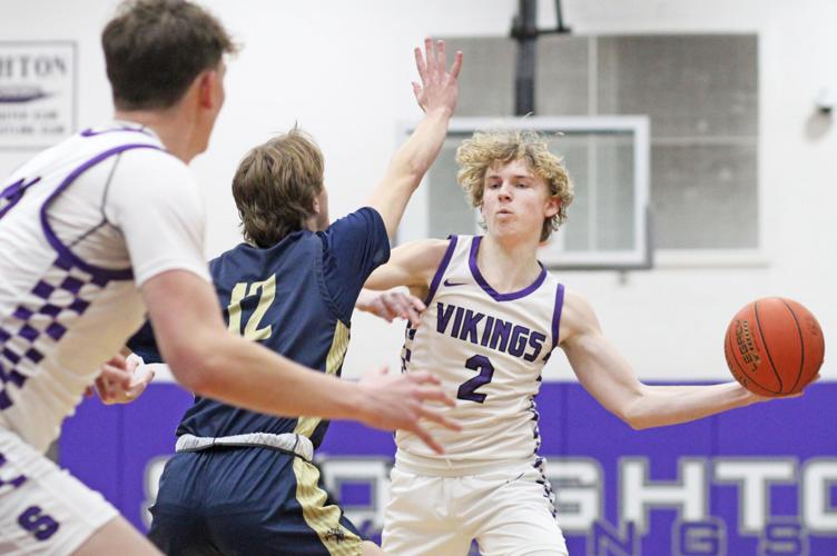 Boys basketball: Stoughton improves to 7-0 in Badger Small | Sports ...