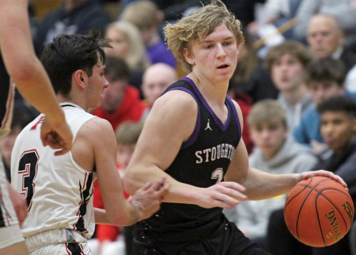Photos: Stoughton vs. Pewaukee WIAA Division 2 Sectional Final ...