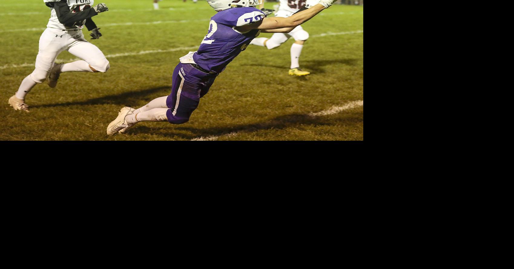 Football: Badger shakeup on table | Sports | stoughtonnews.com