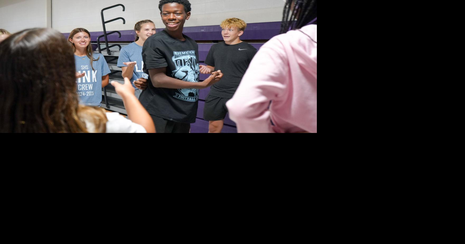 Joining the crew: LINK Crew leaders welcome new freshmen to SHS ...