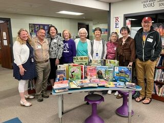Fox Prairie teaching alumni donate books to honor Heidi Hubing ...