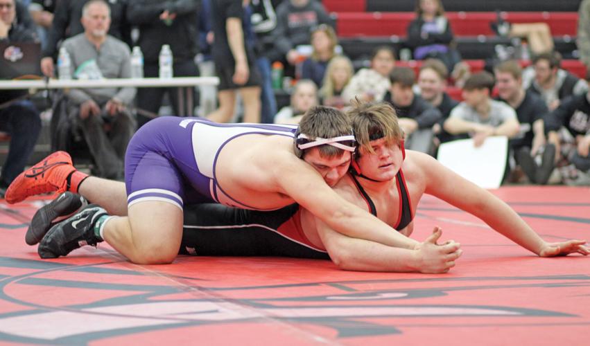 Wrestling: Stoughton’s Griffin Empey takes down D2 No. 1 to claim Badger Conference title ...