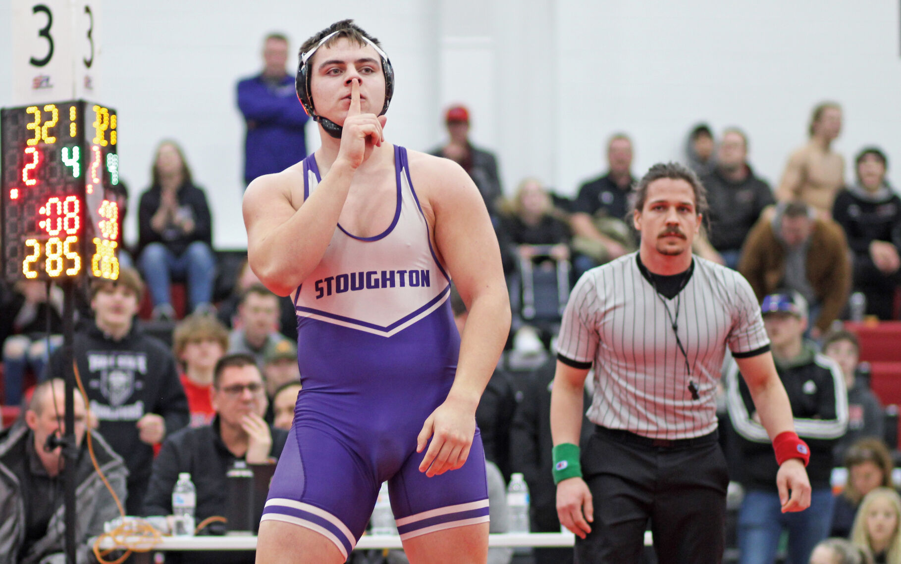 Wrestling: Stoughton’s Griffin Empey takes down D2 No. 1 to claim Badger Conference title ...
