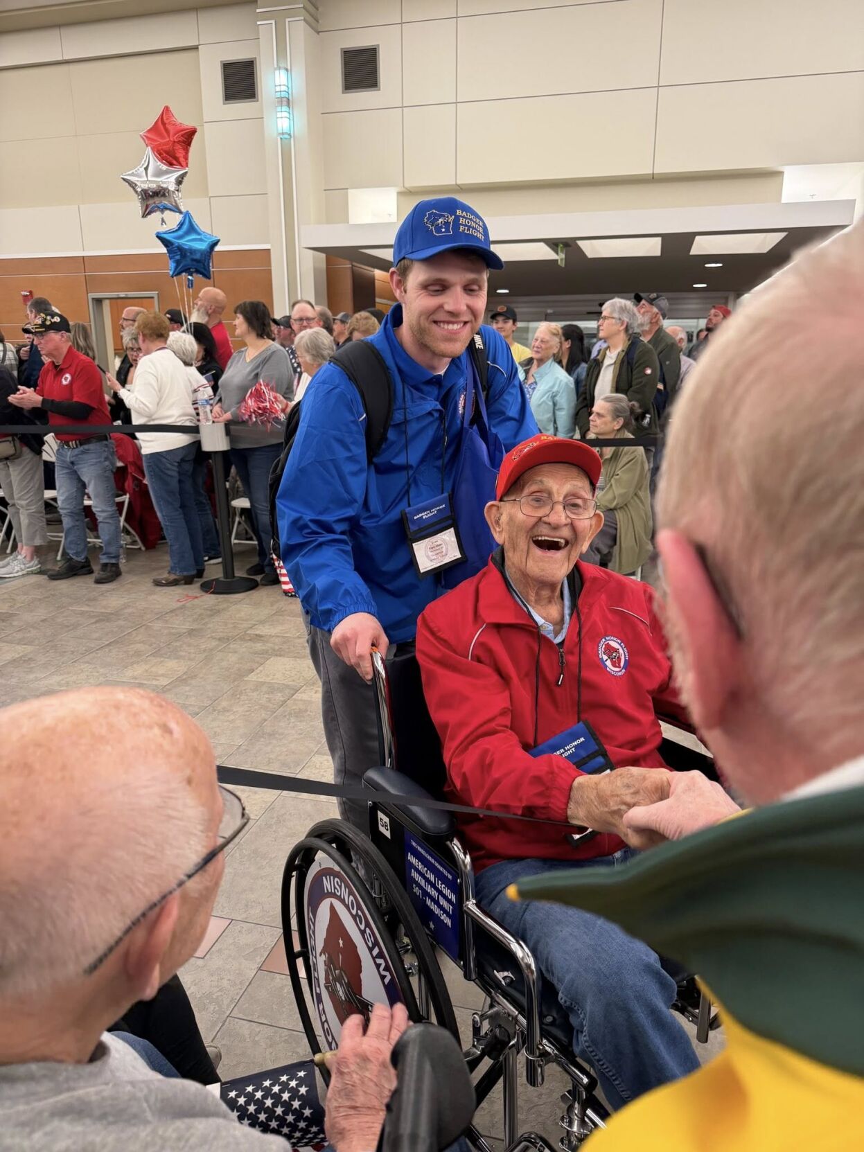 Valenza takes Badger Honor Flight | Community | stoughtonnews.com