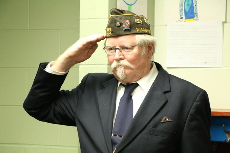 Students recognize Veterans Day | Community | stoughtonnews.com