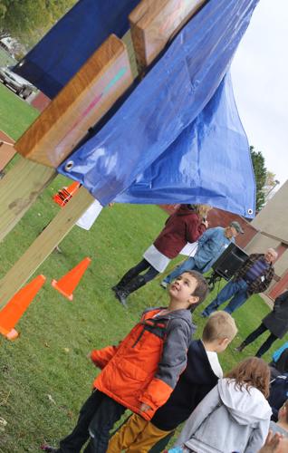 Fox Prairie gifted garden signs | Education | stoughtonnews.com