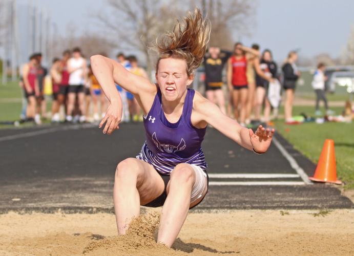 Girls track and field: Cire Smith’s win in 400 helps Stoughton to fifth at Paul Frank Invite ...
