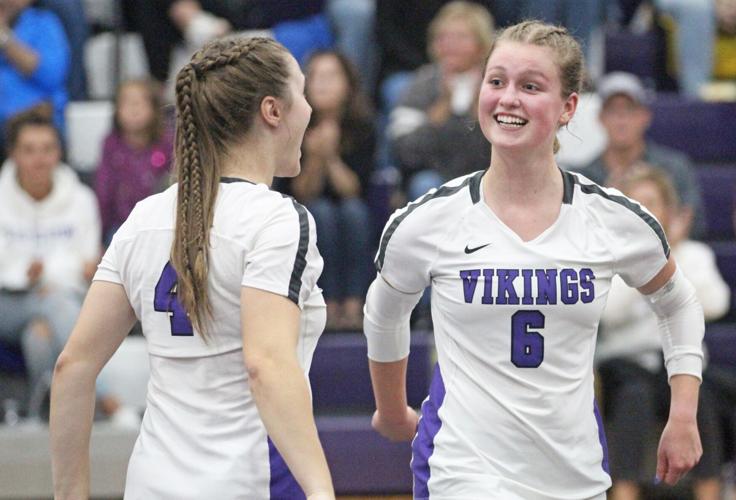 Volleyball: Stoughton shrugs off pressure, sweeps Fort Atkinson on ...