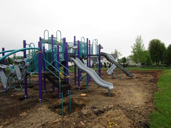 Fox Prairie gets new playground | schools | stoughtonnews.com