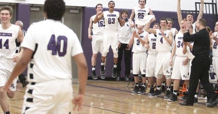 Boys basketball: Coming together as a team | Sports | stoughtonnews.com