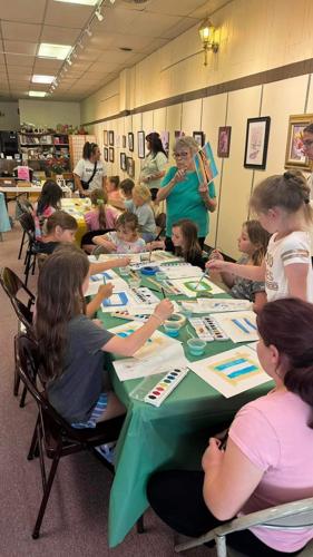 Girl Scouts immerse in history, art experience | News | sullivan-times.com