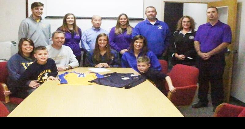 Bobbitt signs to play volleyball at VU | Sports | sullivan-times.com