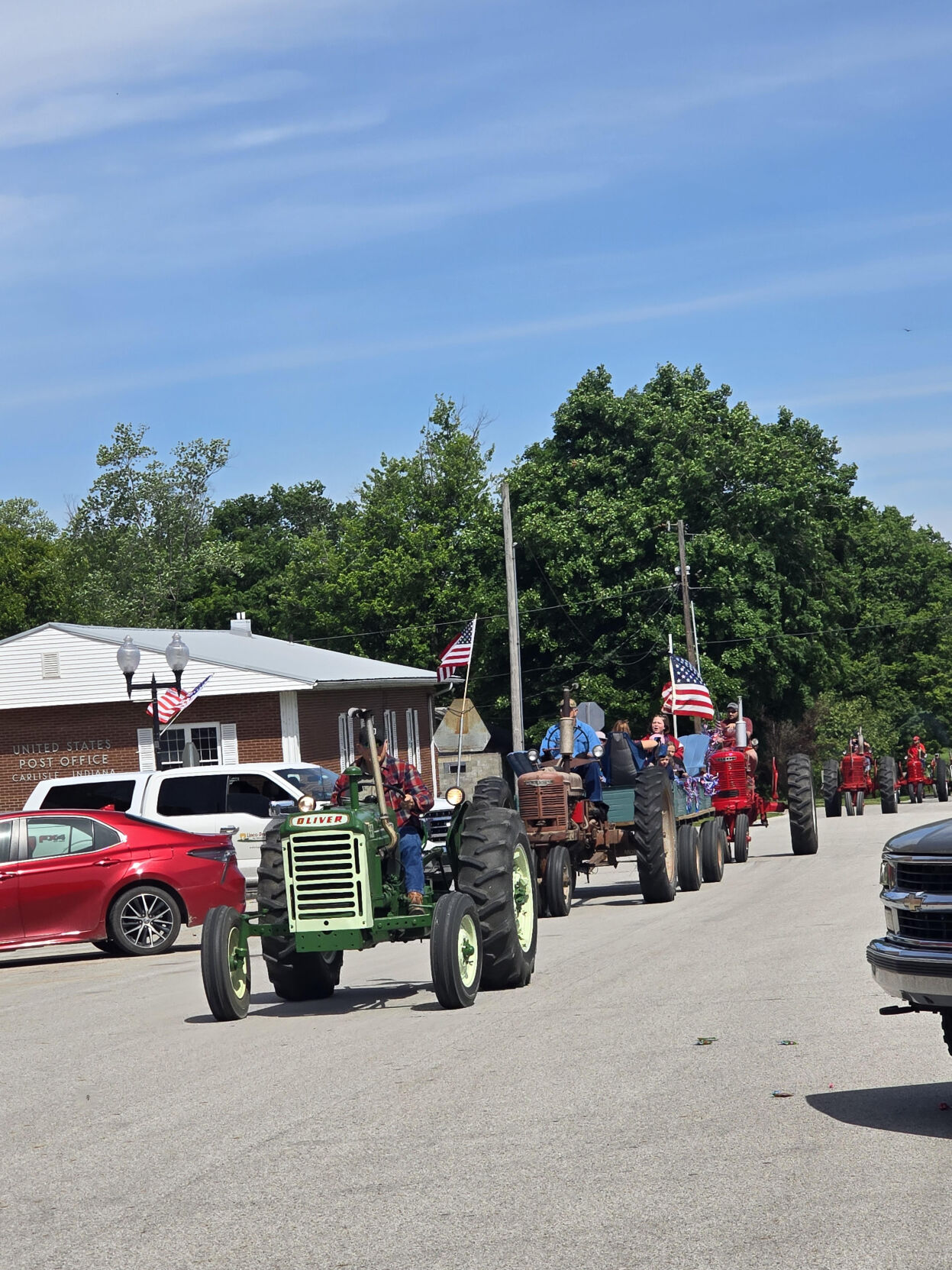 Memorial Day tractor parade | News | sullivan-times.com