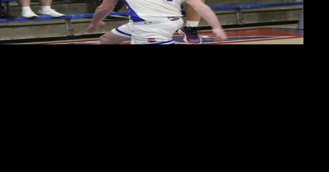 Arrows suffer first conference setback | Sports | sullivan-times.com