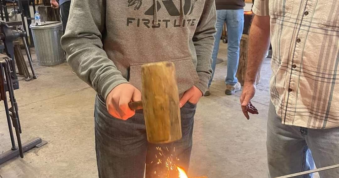 4-H blacksmithing | News | sullivan-times.com