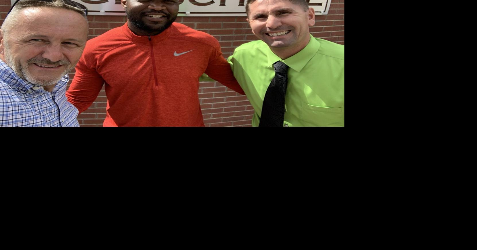 Fivay hires Tyrone Hendrix as next football coach | Sports ...