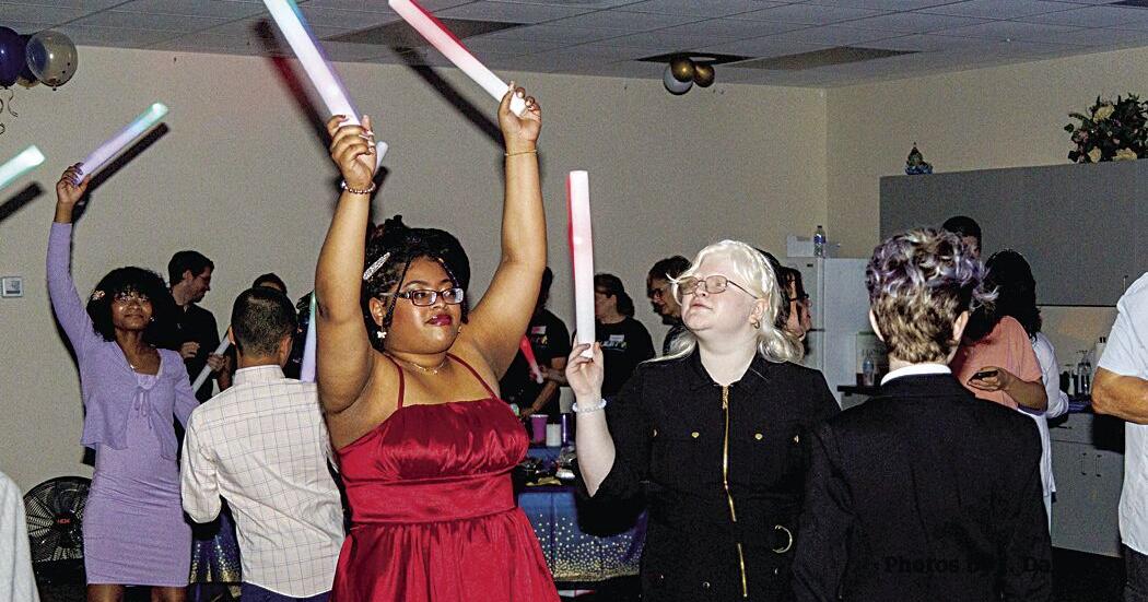 Blind and visually impaired teens get the full prom experience at ...