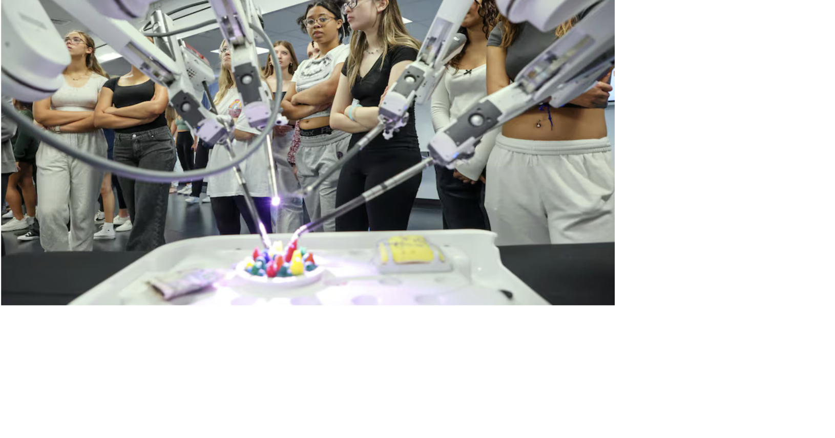 Pasco students learn about robotic surgery | News | suncoastnews.com