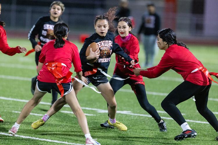 Seniors crowned Powder Puff winners | High School | sunnysidesun.com