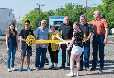 Sunnyside students unveil food pantry | News | sunnysidesun.com