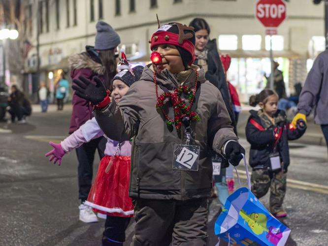 PHOTOS: 12th annual Kids Lighted Parade in Sunnyside | Entertainment ...