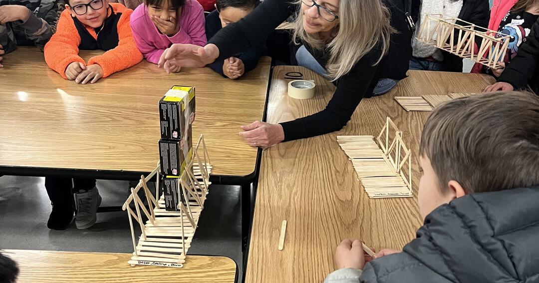 TSA club hosts ‘STEM-ful Christmas’ tech camp | News | sunnysidesun.com