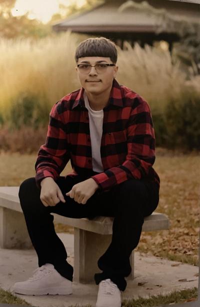 Julian Chavez | Graduation | sunnysidesun.com